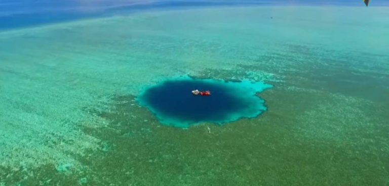 Dragon Hole: World's deepest "blue hole" - Our Planet