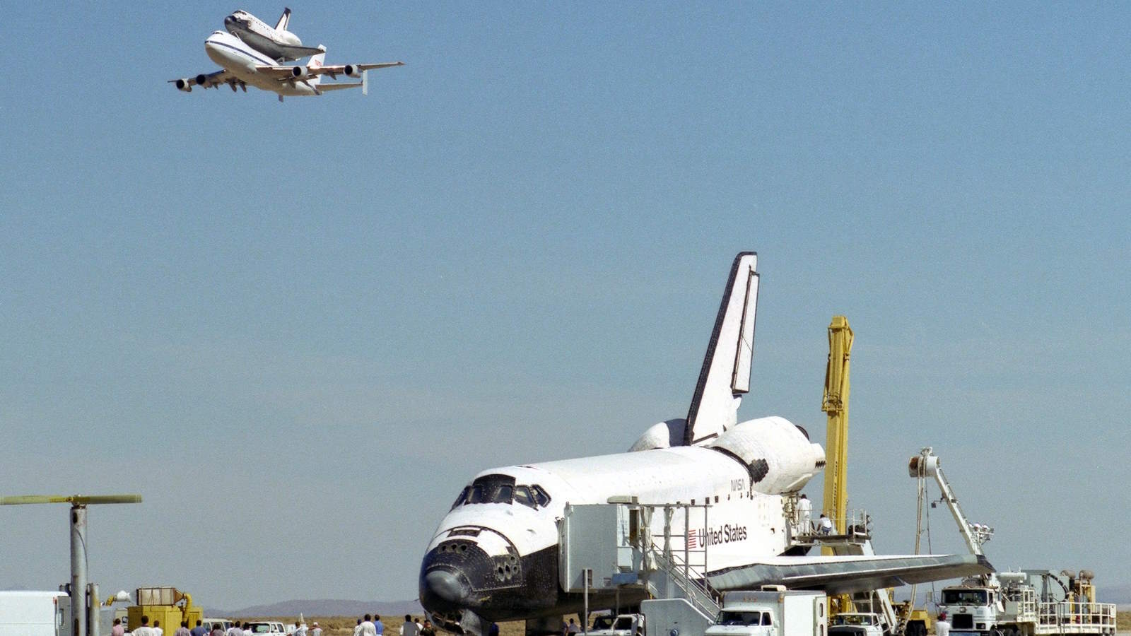 Space Shuttle Endeavour's Touchdown Meets Columbia's Salute [An amazing photo from the past ...